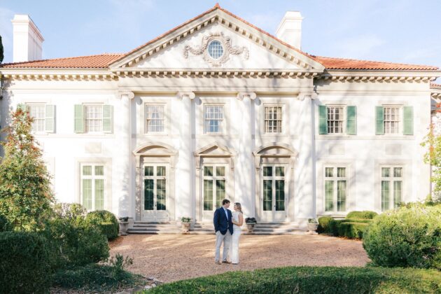 Guide to Hills and Dales Estate Engagement Photos - rachellinderphotos.com